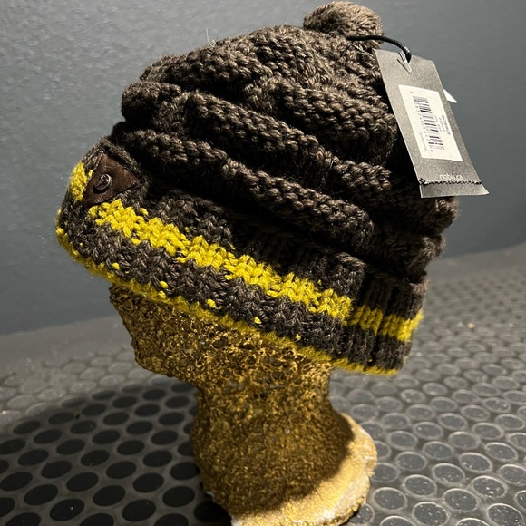 Nobis | Accessories | Nobis Knit Slouch Hat Unisex Os Style Name Is ...